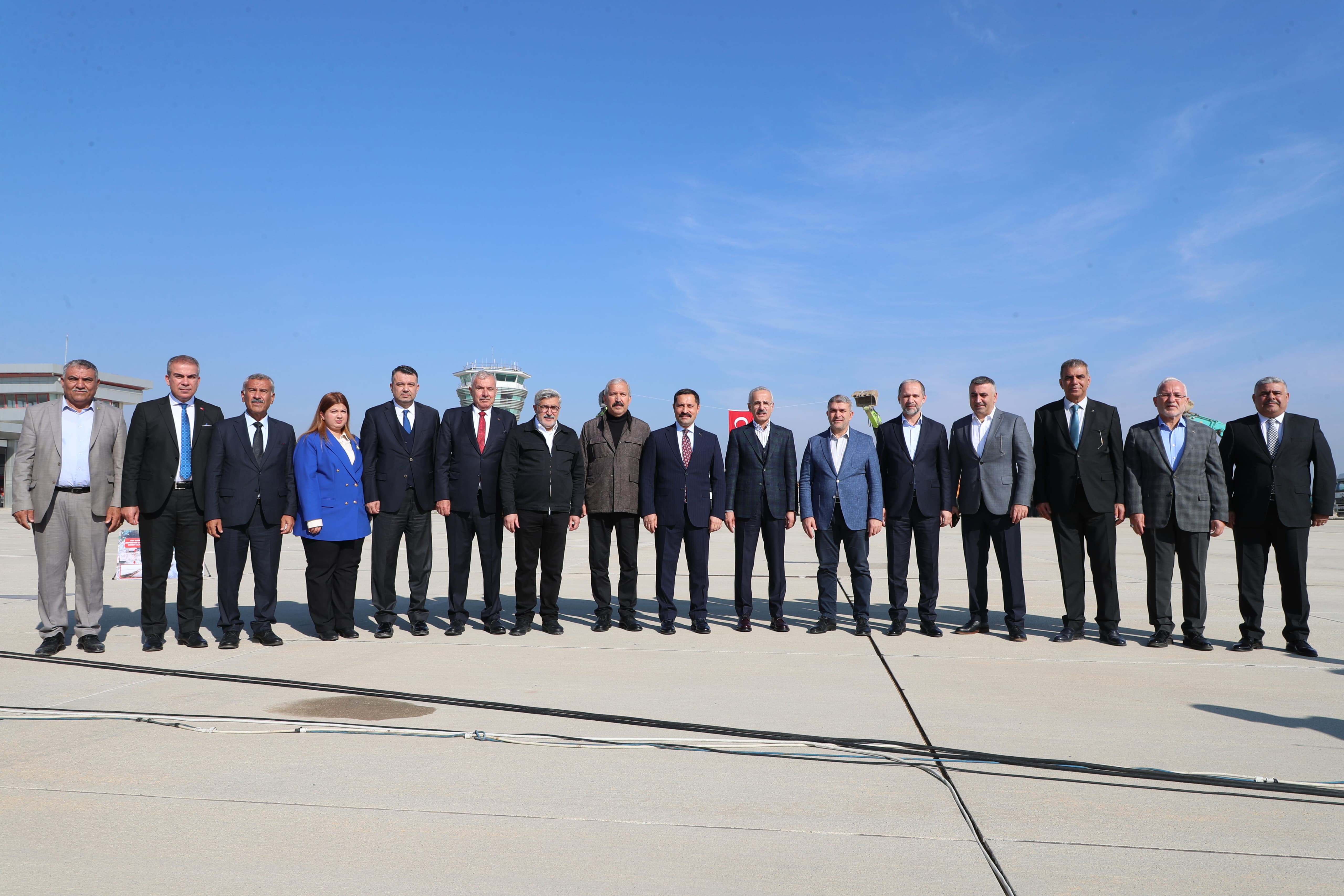 Tc Hatay Valiliği Ulaştırma Ve Altyapı Bakanımızdan Hatayımıza Yeni Bir Pist İskenderun